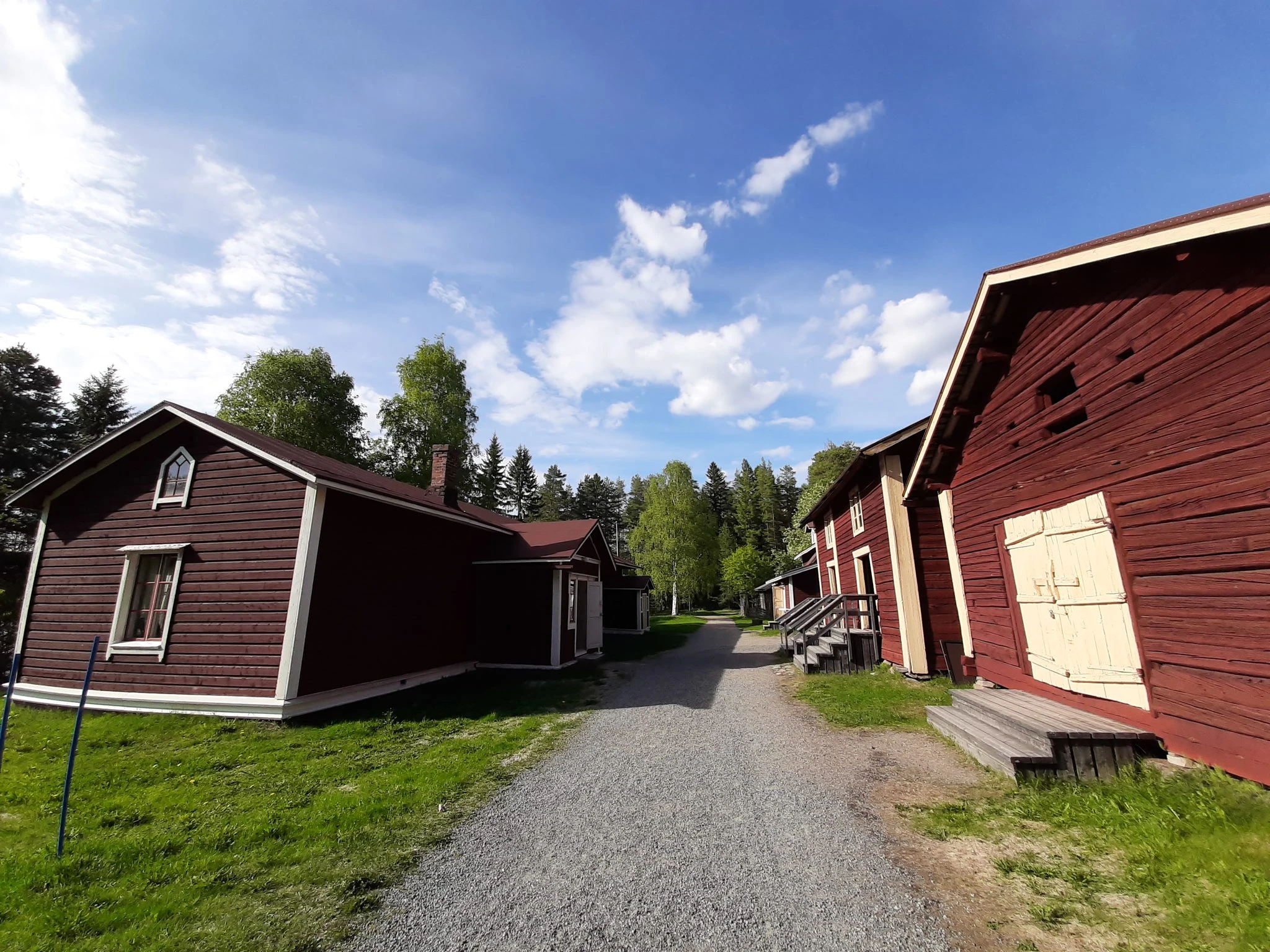 Juhani Ahon museo, Iisalmi - Iisalmi ja tienoot