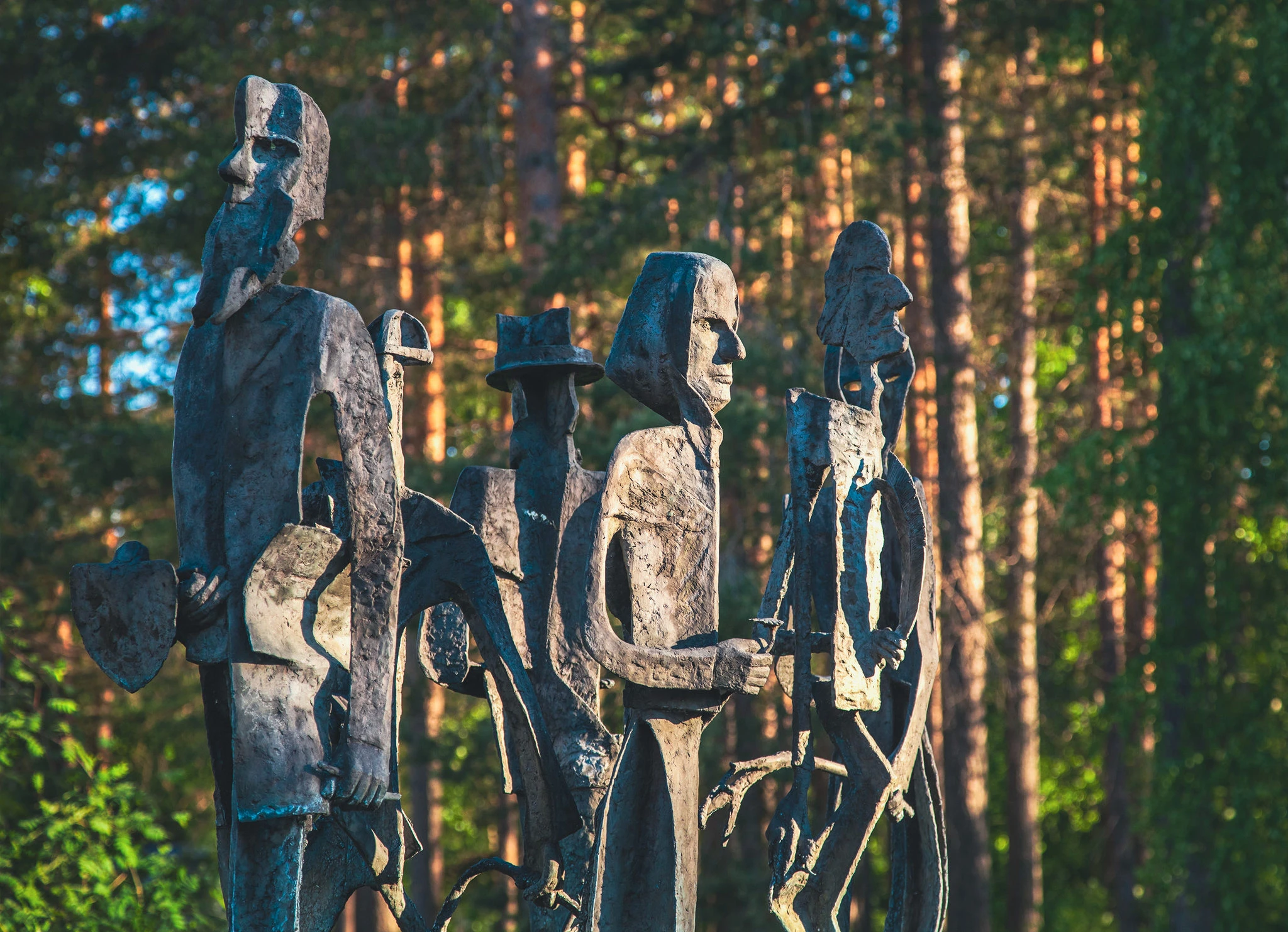 Kansanrunoilijat ja muusa - VisitSavo